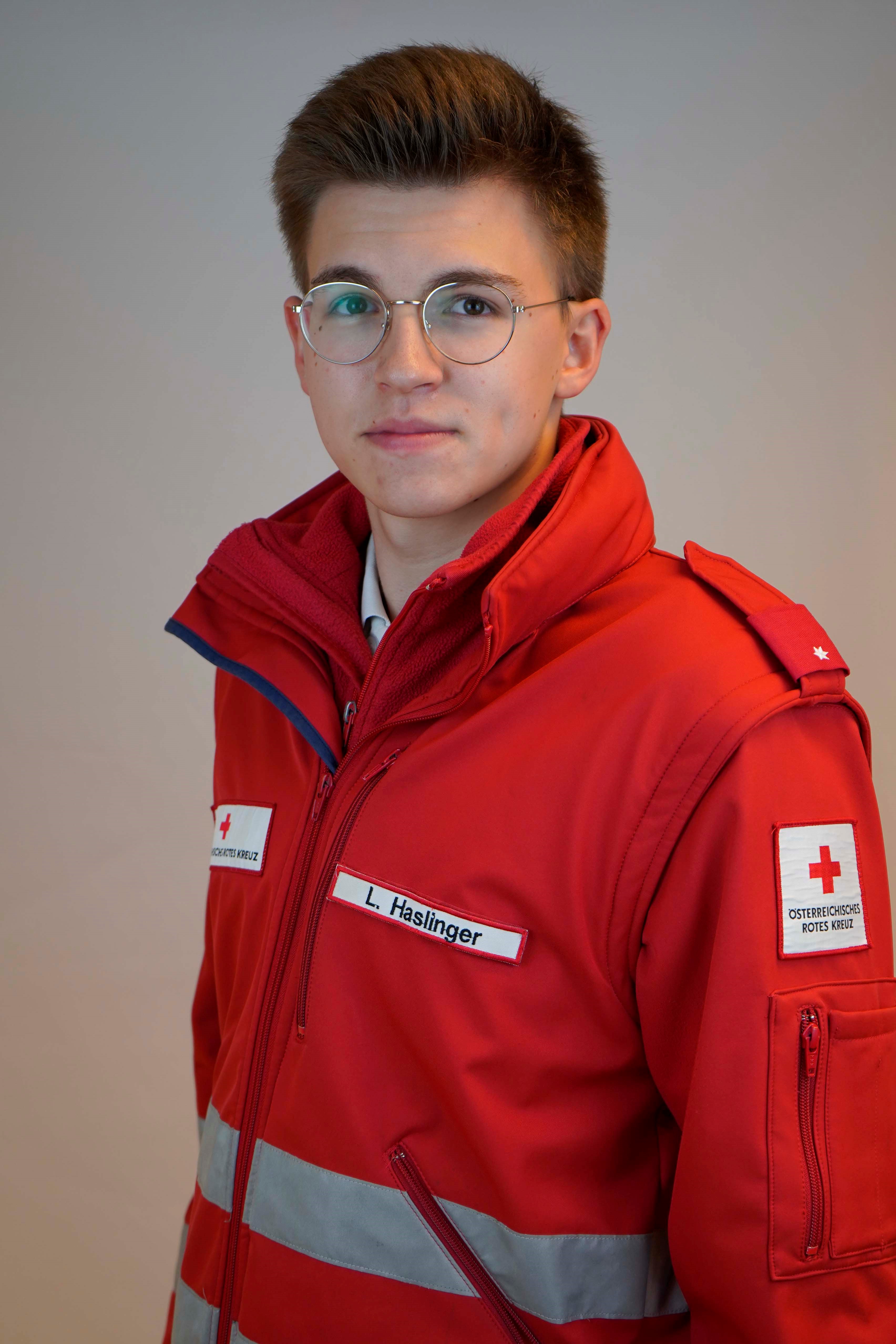 Lukas Haslinger – Rotes Kreuz