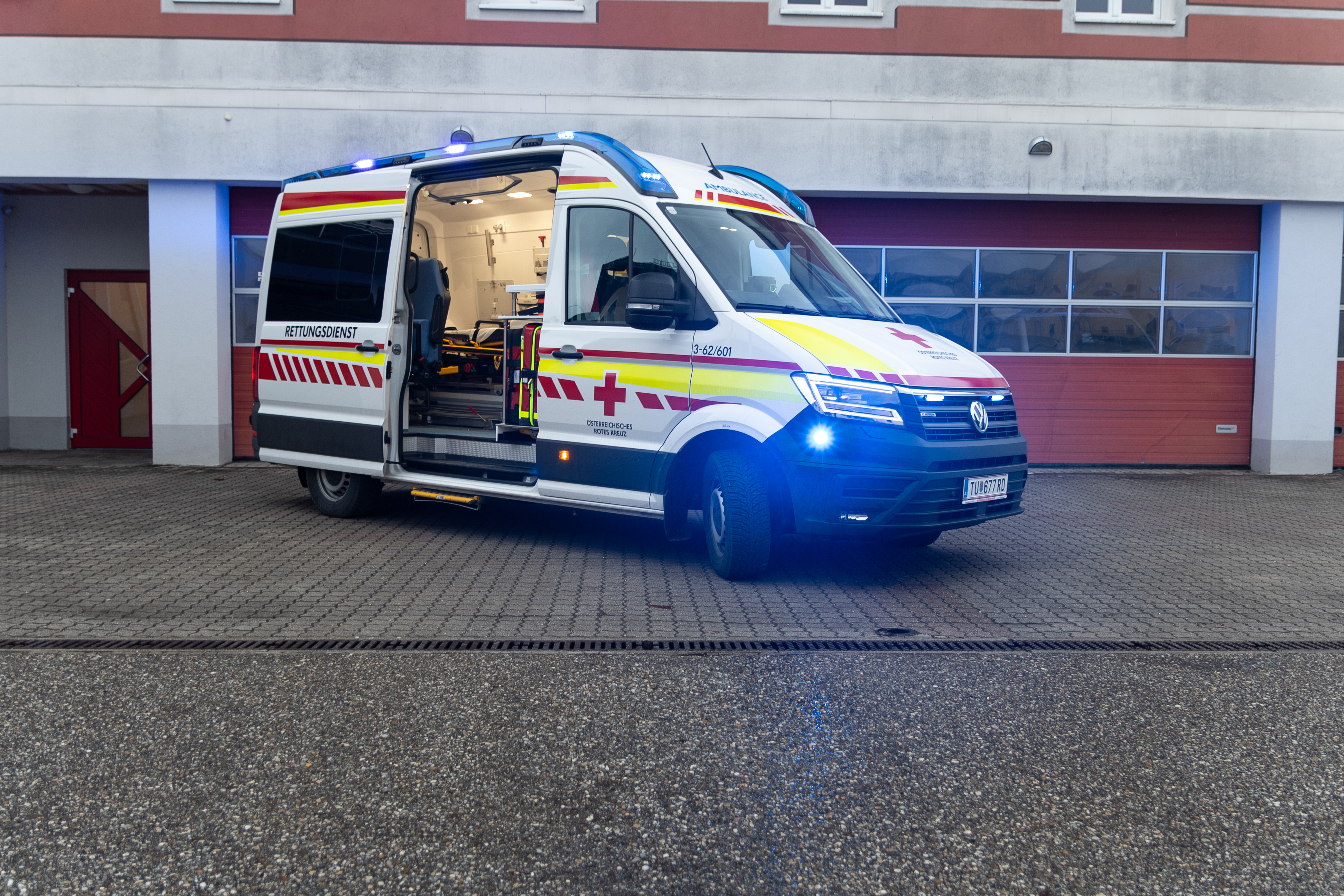 Neuer RTW für Pöggstall – Rotes Kreuz