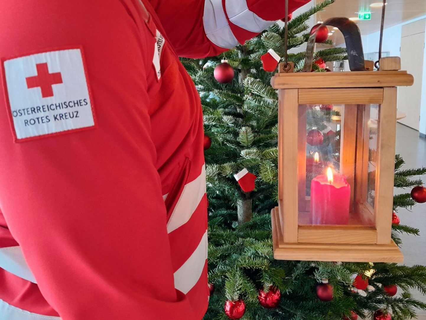 ORF-Friedenslicht: Das Rote Kreuz Salzburg entzündet die Kerzen – Rotes ...