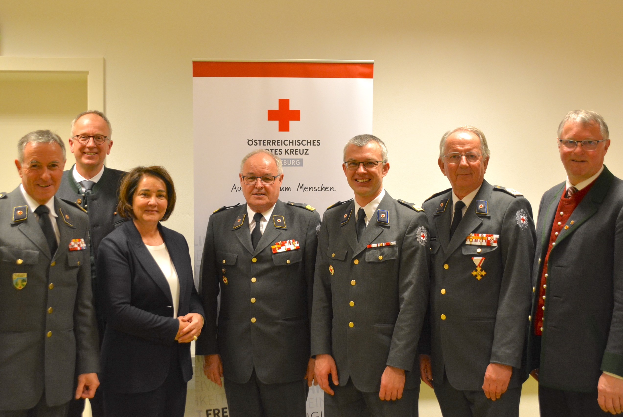 Kommandoübergabe im Lungau: Ein halbes Jahrhundert für das Rote Kreuz ...