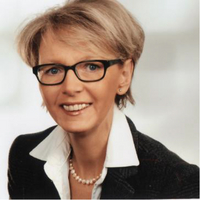 Mag. Dr. Barbara-Ulrike Schenk – Rotes Kreuz